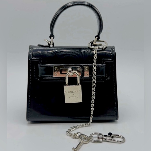 Kendall & Kylie | Bags | Kendall Kylie Turn Lock Vegan Leather Silicon ...